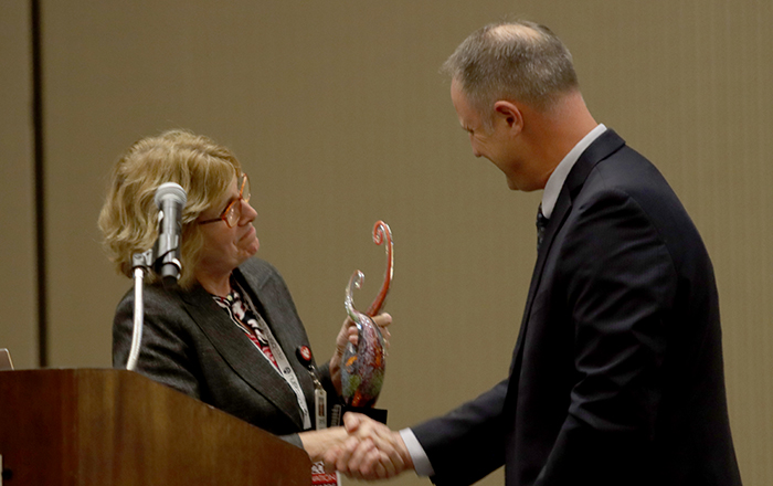 Bin Duan named Emerging Inventor at 2022 Innovation Awards - UNeMed